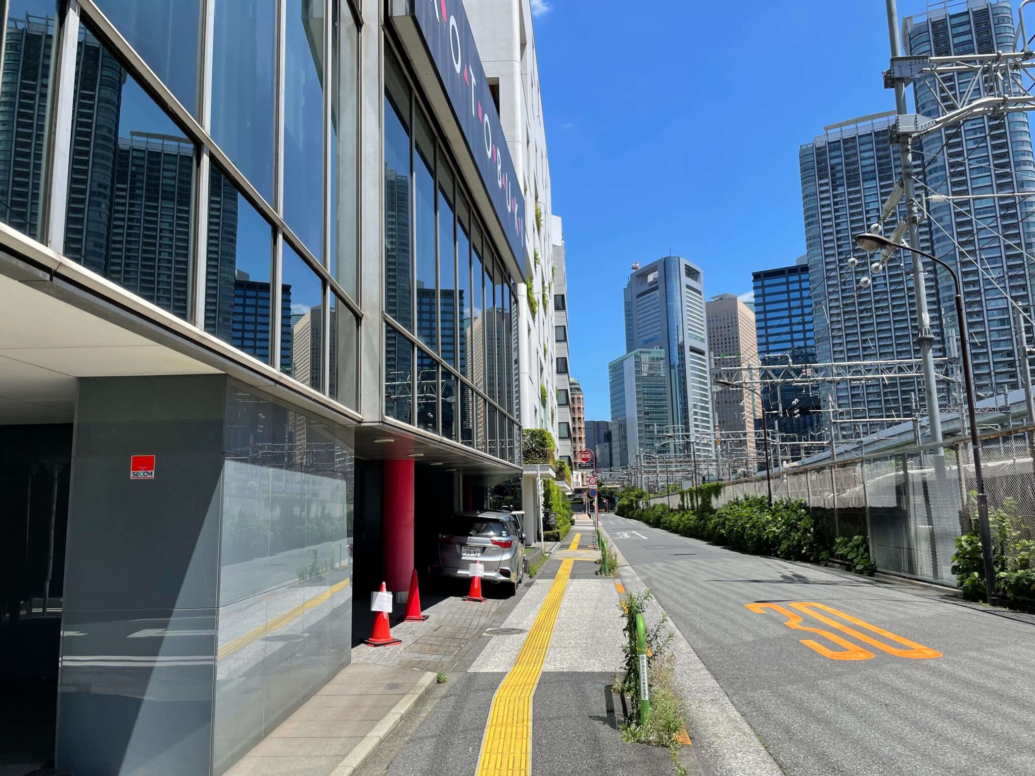 JR浜松町駅からFLALUクリニック東京浜松町院への行き方 - 東京・大阪の美容皮膚科ならFLALU（フラルクリニック）