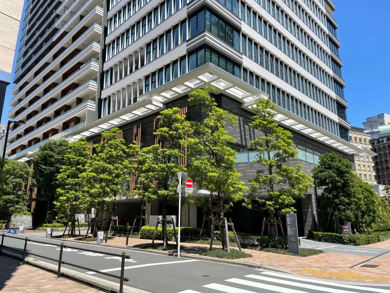 JR浜松町駅からFLALUクリニック東京浜松町院への行き方 - 東京・大阪の美容皮膚科ならFLALU（フラルクリニック）