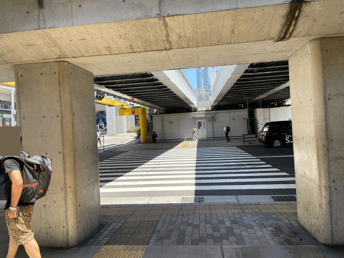 JR浜松町駅からFLALUクリニック東京浜松町院への行き方 - 東京・大阪の美容皮膚科ならFLALU（フラルクリニック）